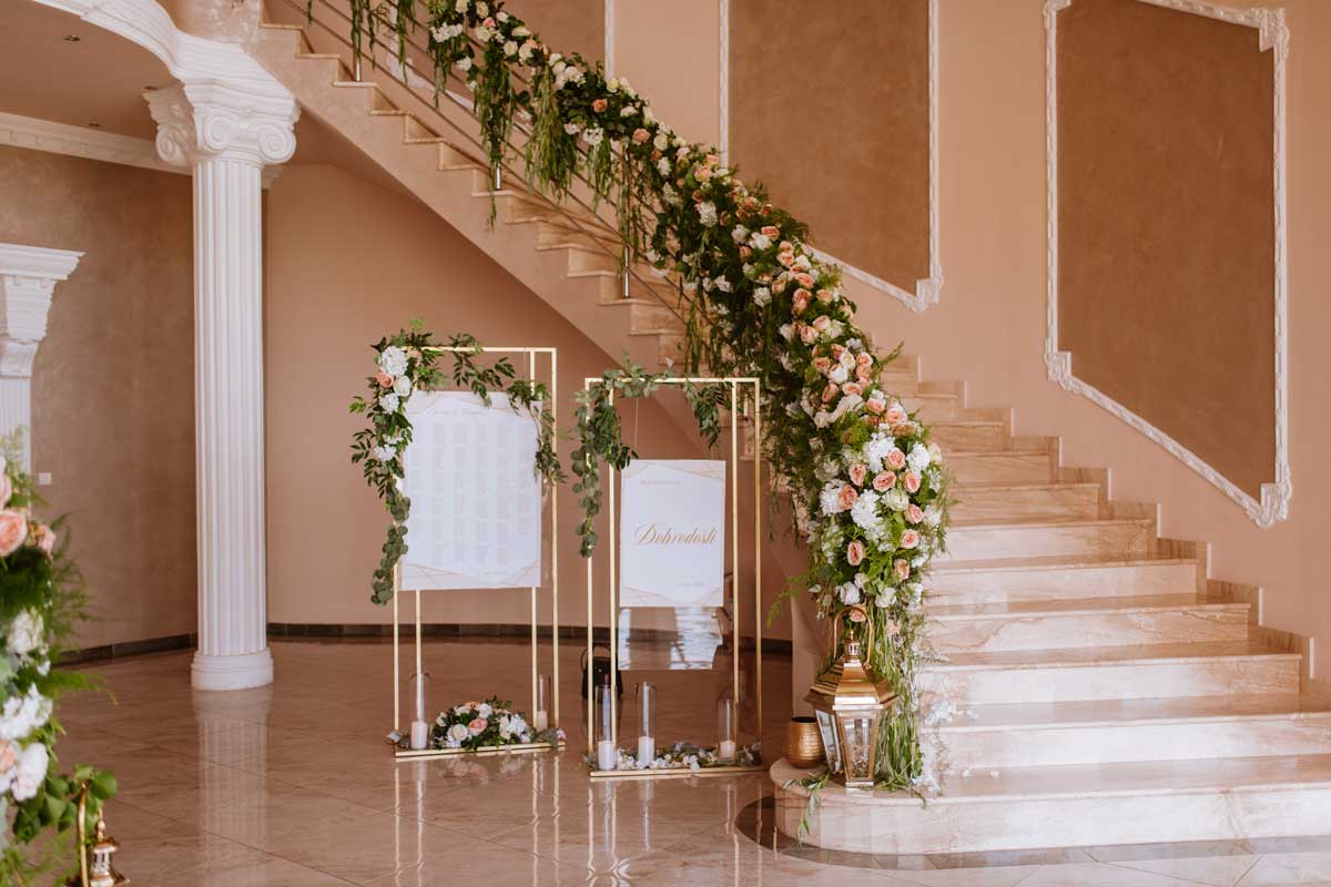 Come addobbare una ringhiera per matrimonio - Cimmino