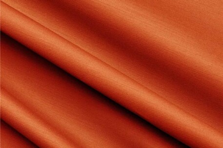 Tipi di raso: differenze tra raso, seta, satin e poliestere - Cimmino